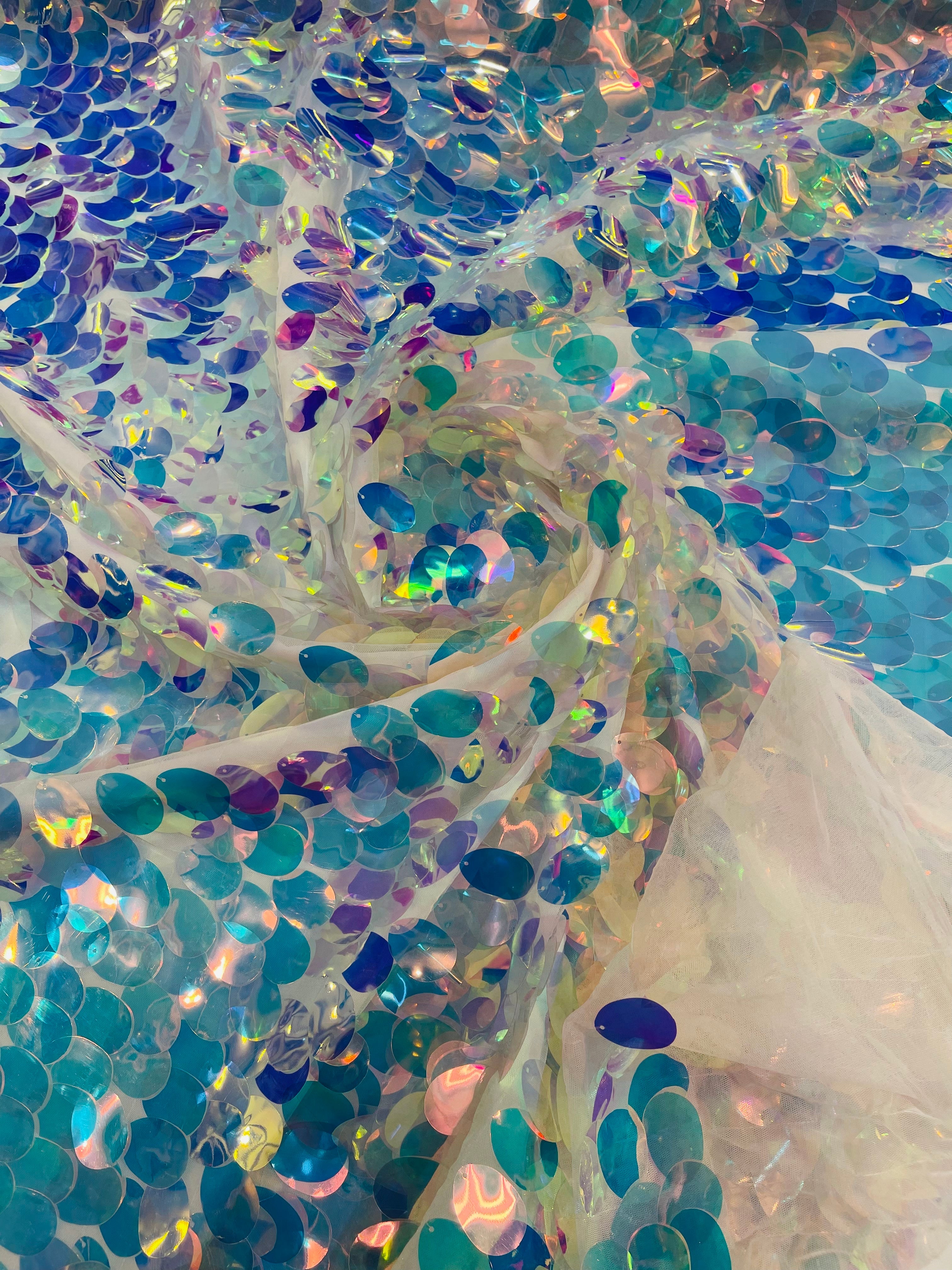 White Mesh/Clear Iridescent Jumbo Oval Sequins Fabric - Clear Iridesce